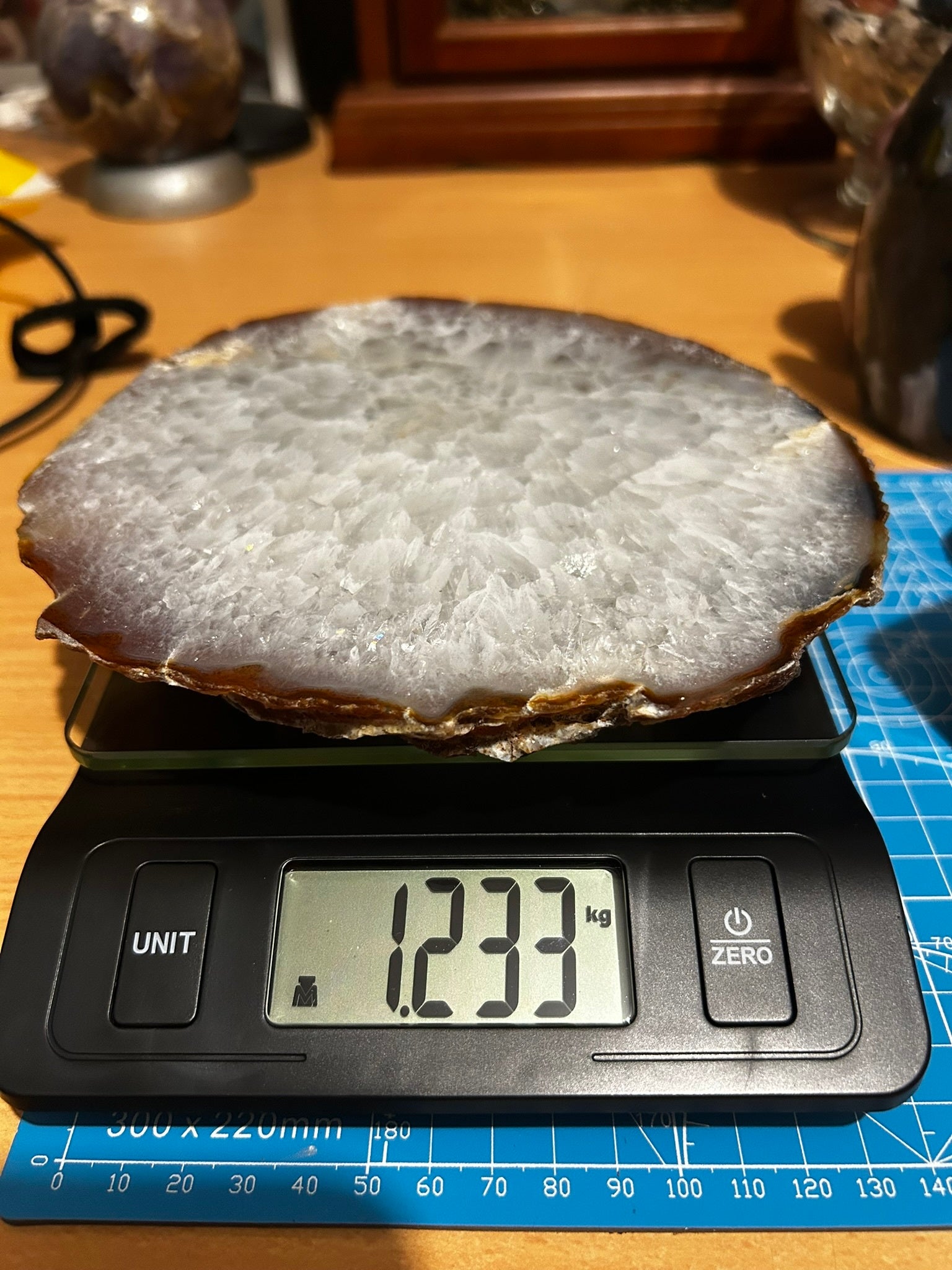 Agate Slab Plate 16cm | Amanda Bourke Psychic Medium